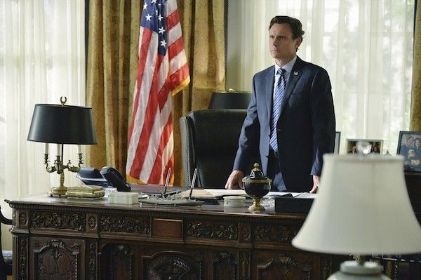 Scandal Characters Look Stunning In New Photo, Official Season 4 ...
