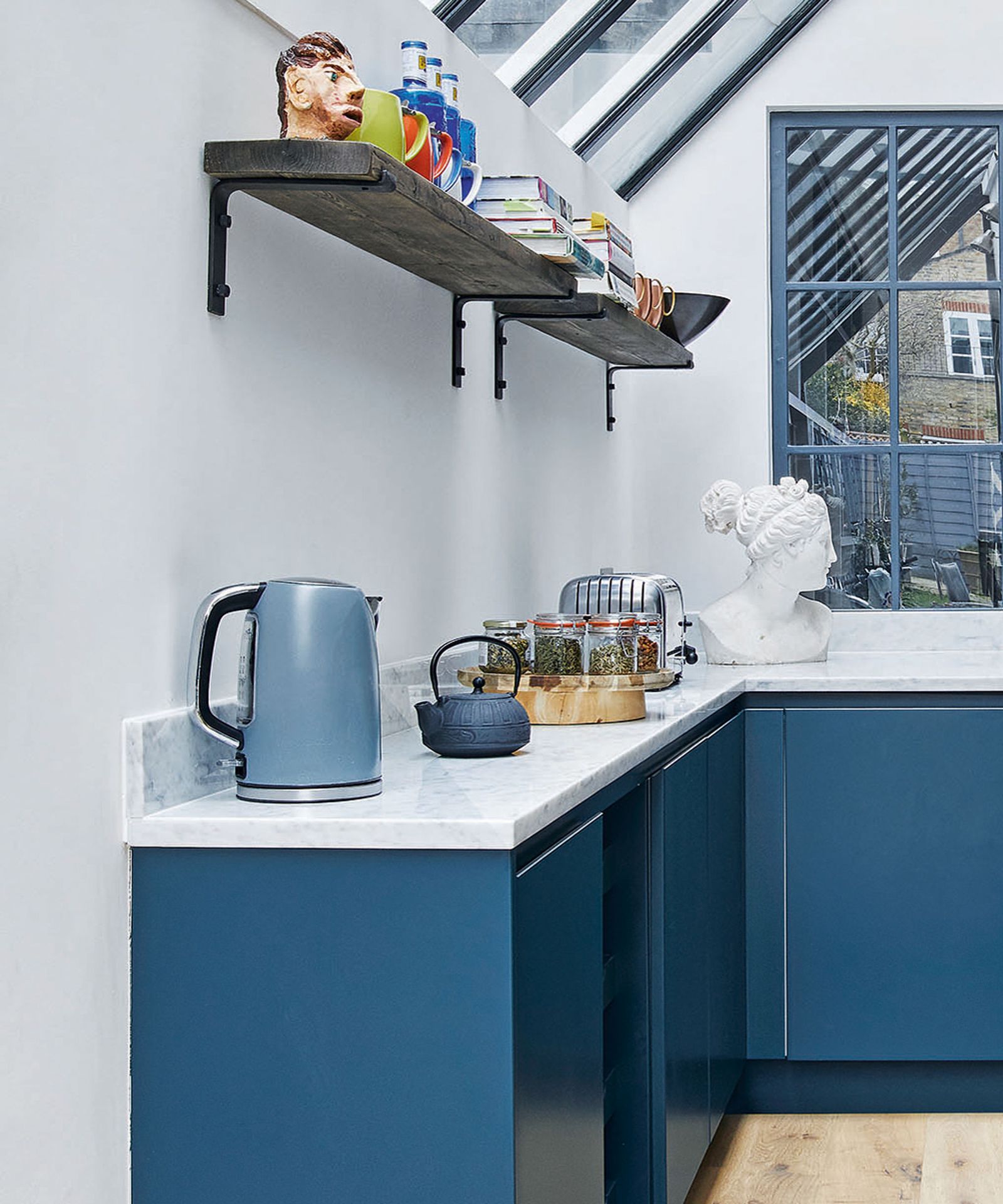 How to declutter countertops: 8 steps to a tidier kitchen | Homes and ...
