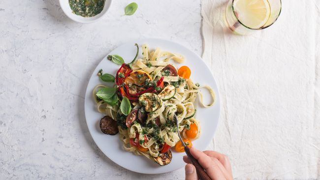 How to follow a Mediterranean diet for weight loss | Live Science