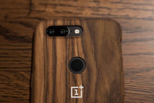 Here are all the official OnePlus 5T cases | Android Central