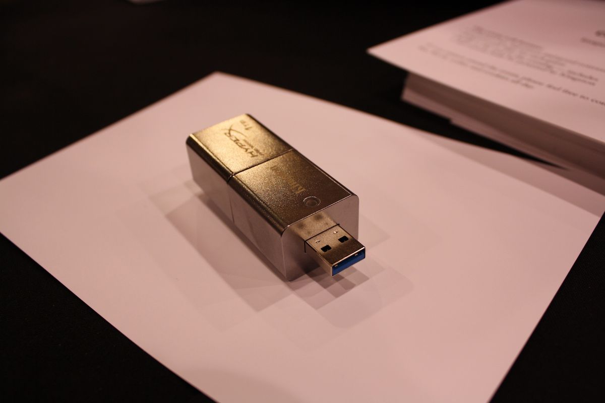 Hands-on with Kingston's 1TB USB Stick | Tom's Hardware