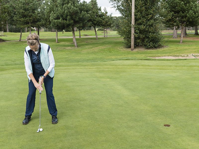 Claw Grip For Putting: How It Works And Why Many Pros Use It | Golf Monthly