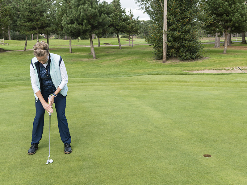 Claw Grip For Putting: How It Works And Why Many Pros Use It | Golf Monthly