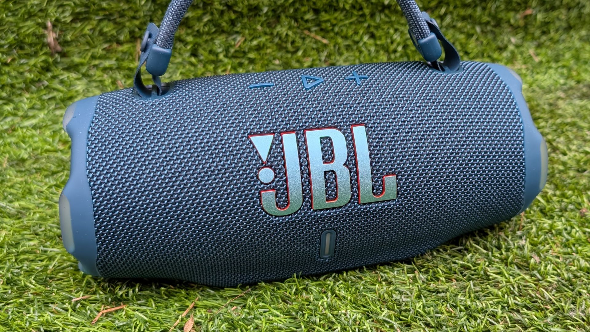 JBL Charge 6 review: setting the standard for portable speakers in 2025 | T3