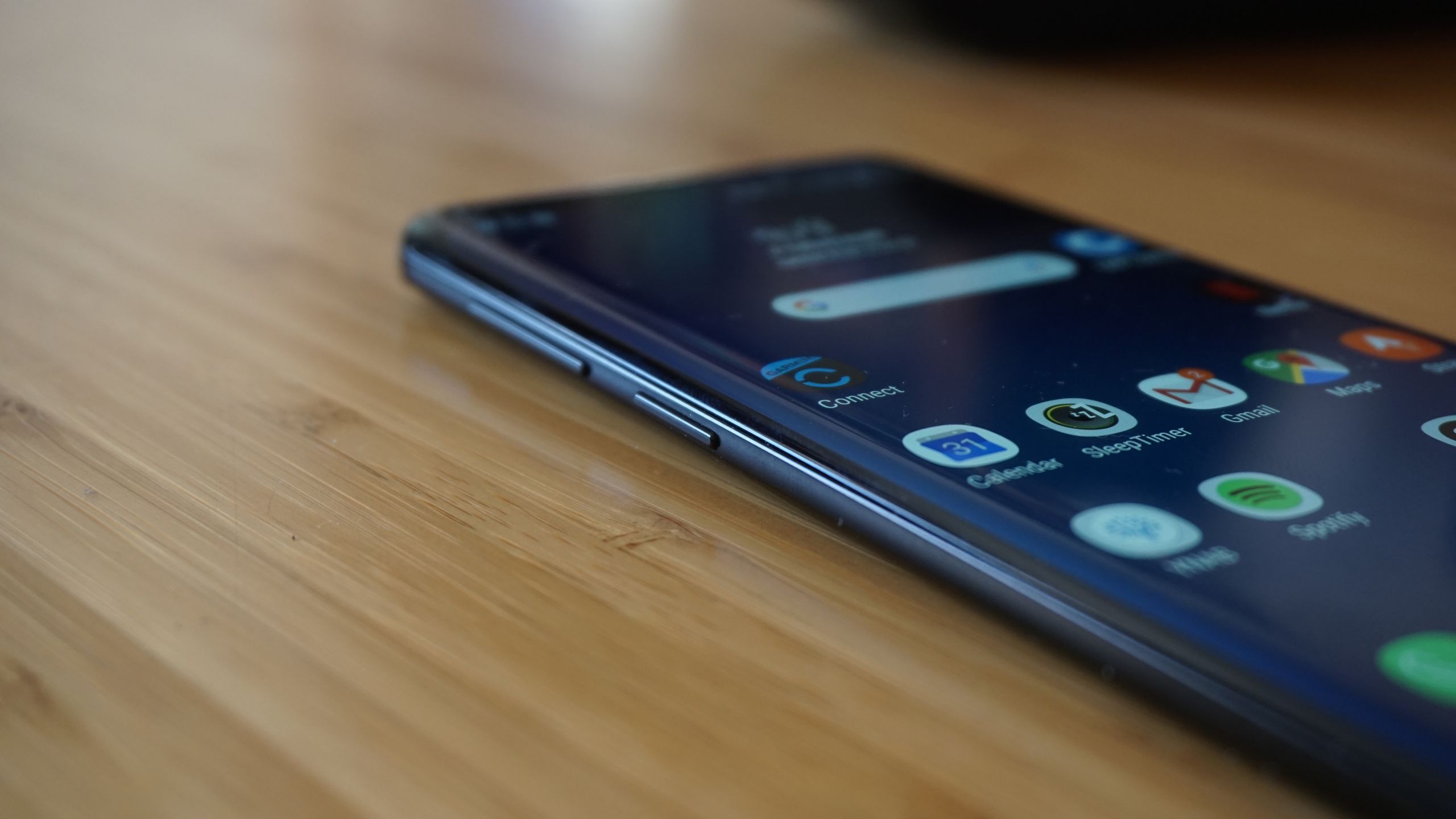 Samsung Galaxy S10 range might have smaller batteries than previously ...