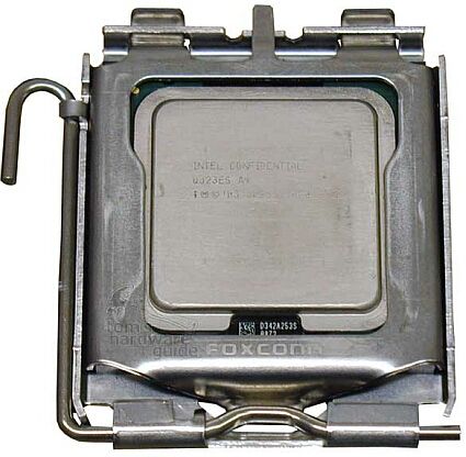 Socket 775: CPUs Without Pins - Sneak Preview: Intel Alderwood ...