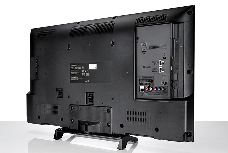 Panasonic TX-32DS500B review | What Hi-Fi?