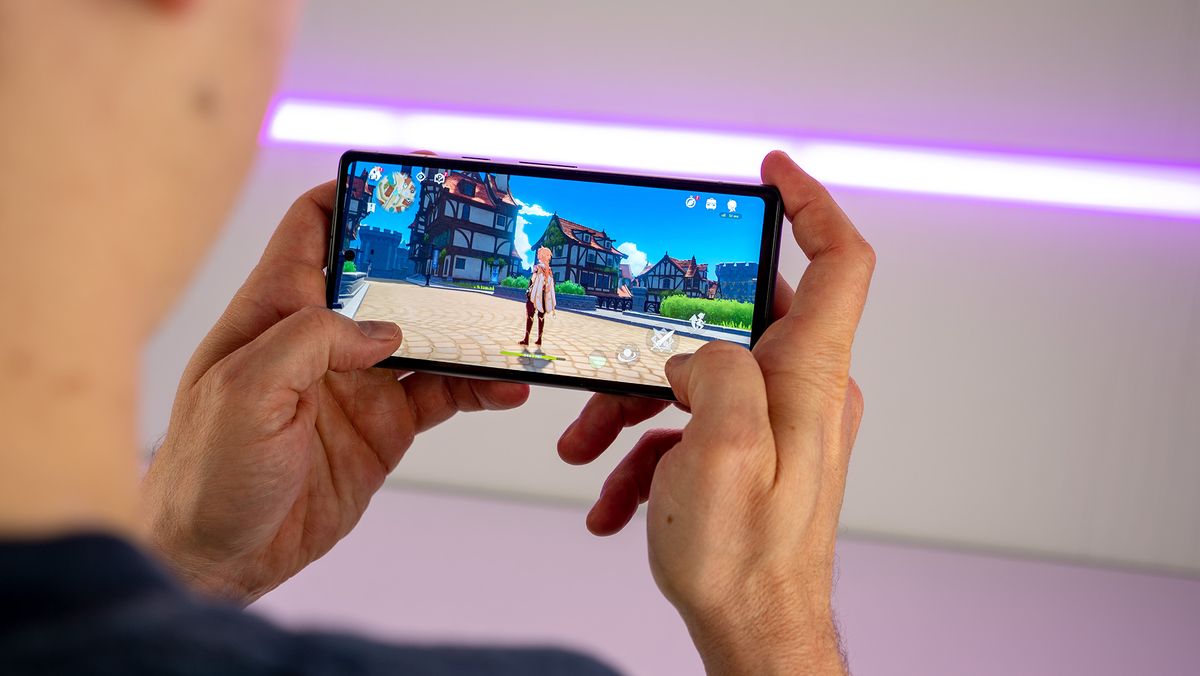 Google Pixel 7a vs. 7: A lot closer than you think | Android Central