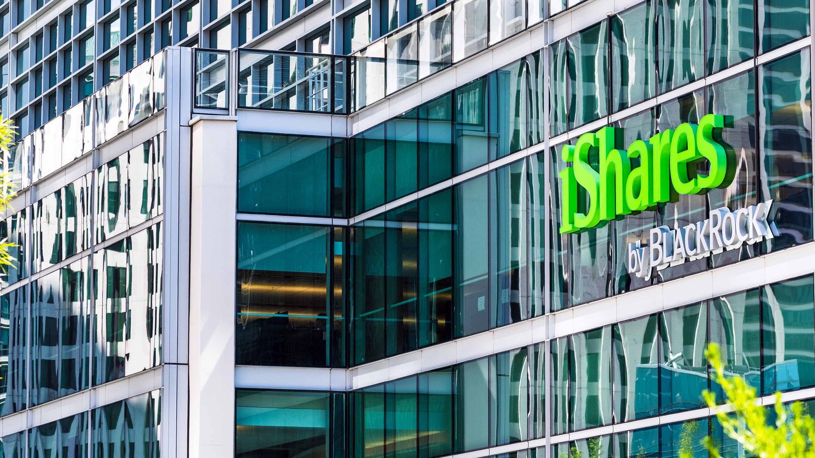 The 5 Best iShares ETFs for a Core Portfolio | Kiplinger