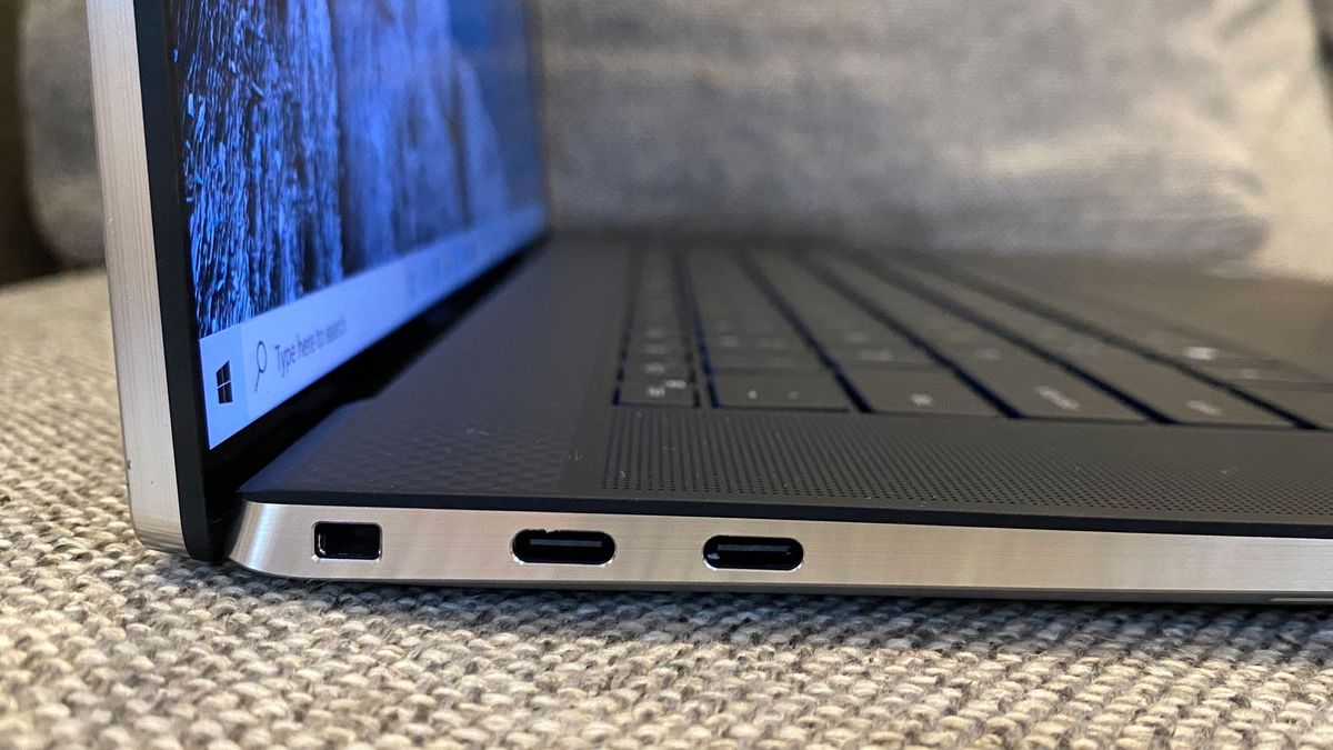 Dell XPS 17 (9700) Review: Big Screen Machine | Tom's Hardware