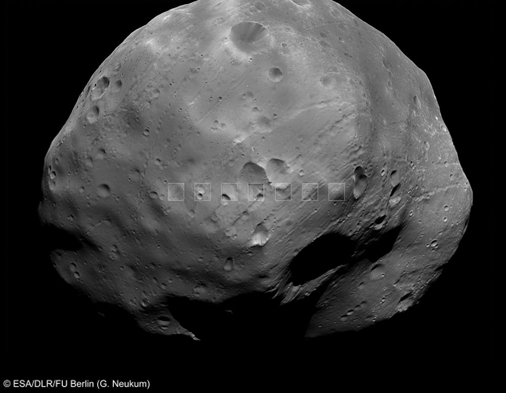 New Photos: Mars' Biggest Moon Phobos Up Close | Space