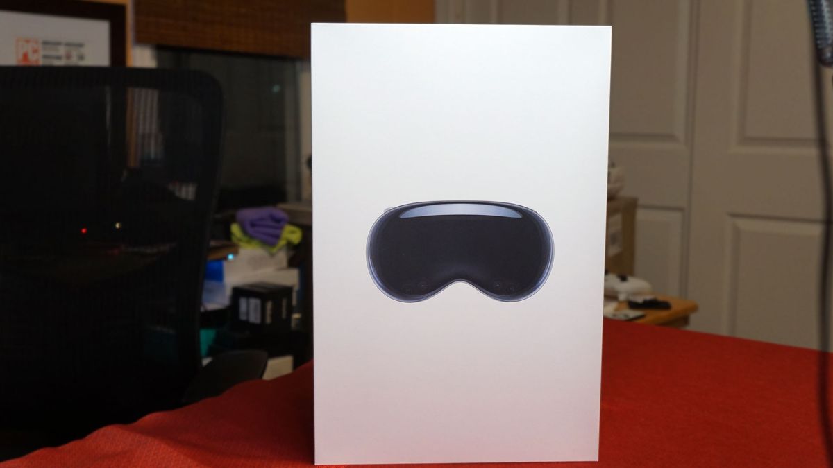 Two days with Vision Pro: Apple's almost convinced me to part with ...