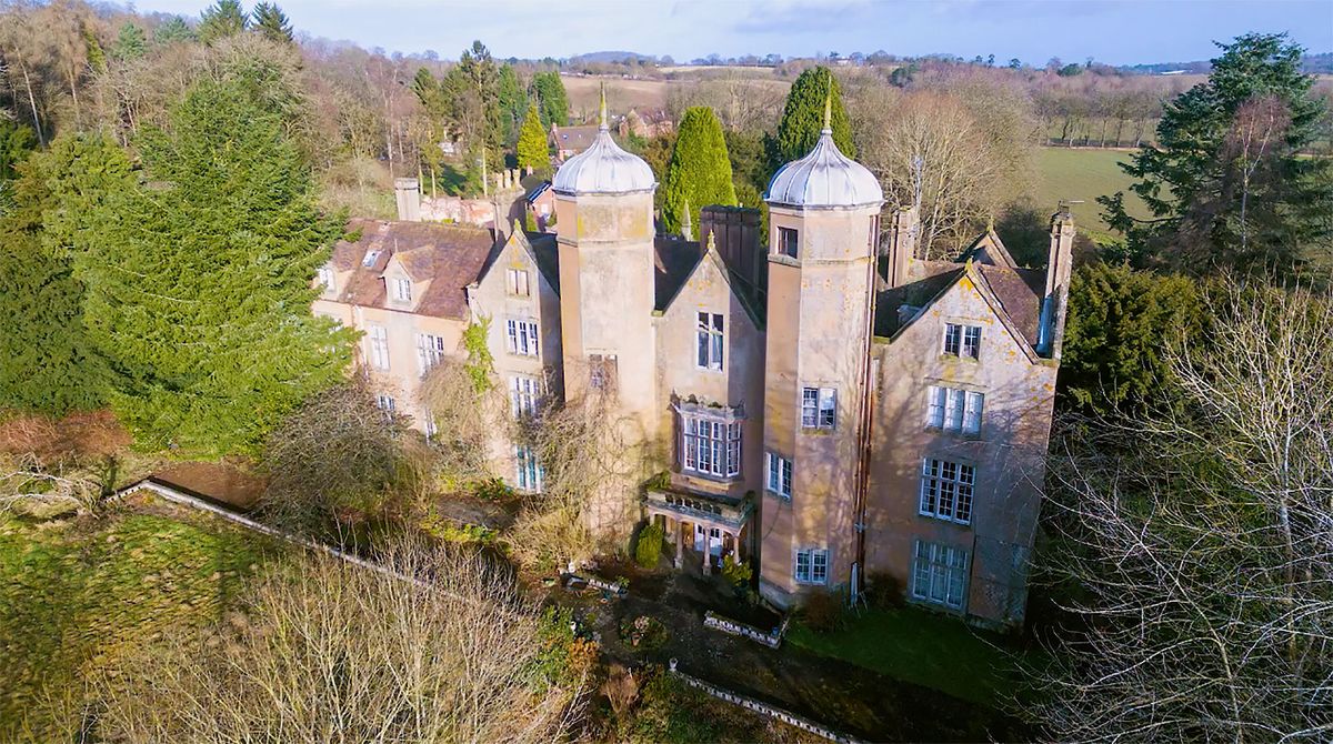 The 20-bedroom castle that went on the market for £500,000 — and what ...