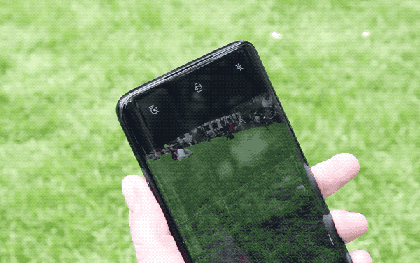 OnePlus 7 Pro Pop-Up Camera: Gimmicky or Good? | Tom's Guide
