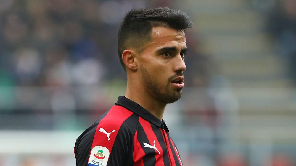 Suso 'deserves Milan renewal' amid Spurs & Arsenal links | FourFourTwo