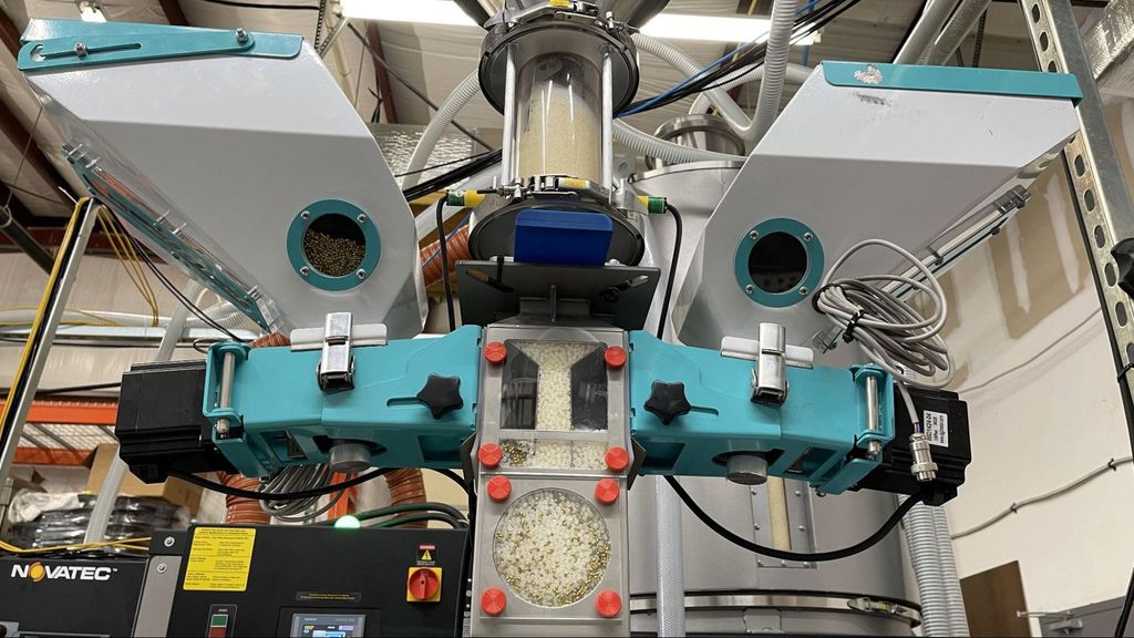 How is 3D Printing Filament Made? | Tom's Hardware