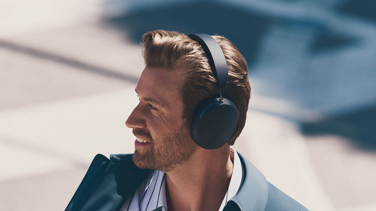 How to use active noise-cancelling headphones safely (and why it's ...