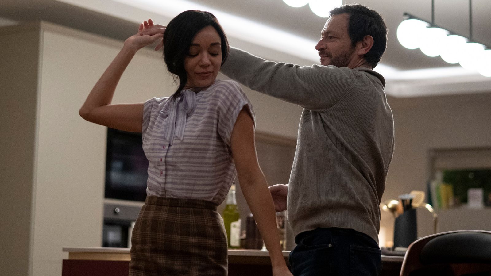 The Strays ending explained and why Neve left Dione and Carl | Woman & Home