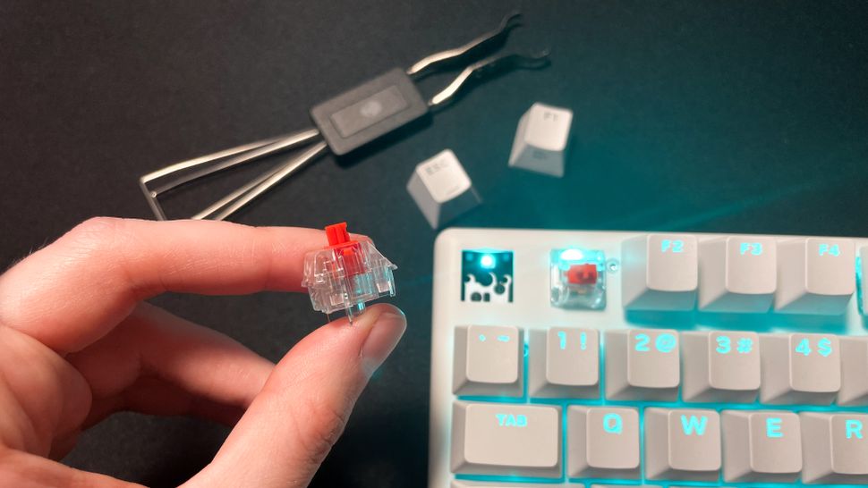 Alienware Pro Wireless gaming keyboard review: top-tier esports ...