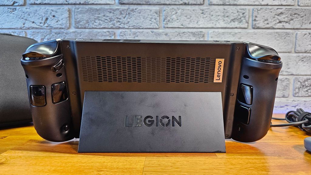 Lenovo Legion Go Review: Bulky, Switch-Like Gaming PC | Tom's Hardware