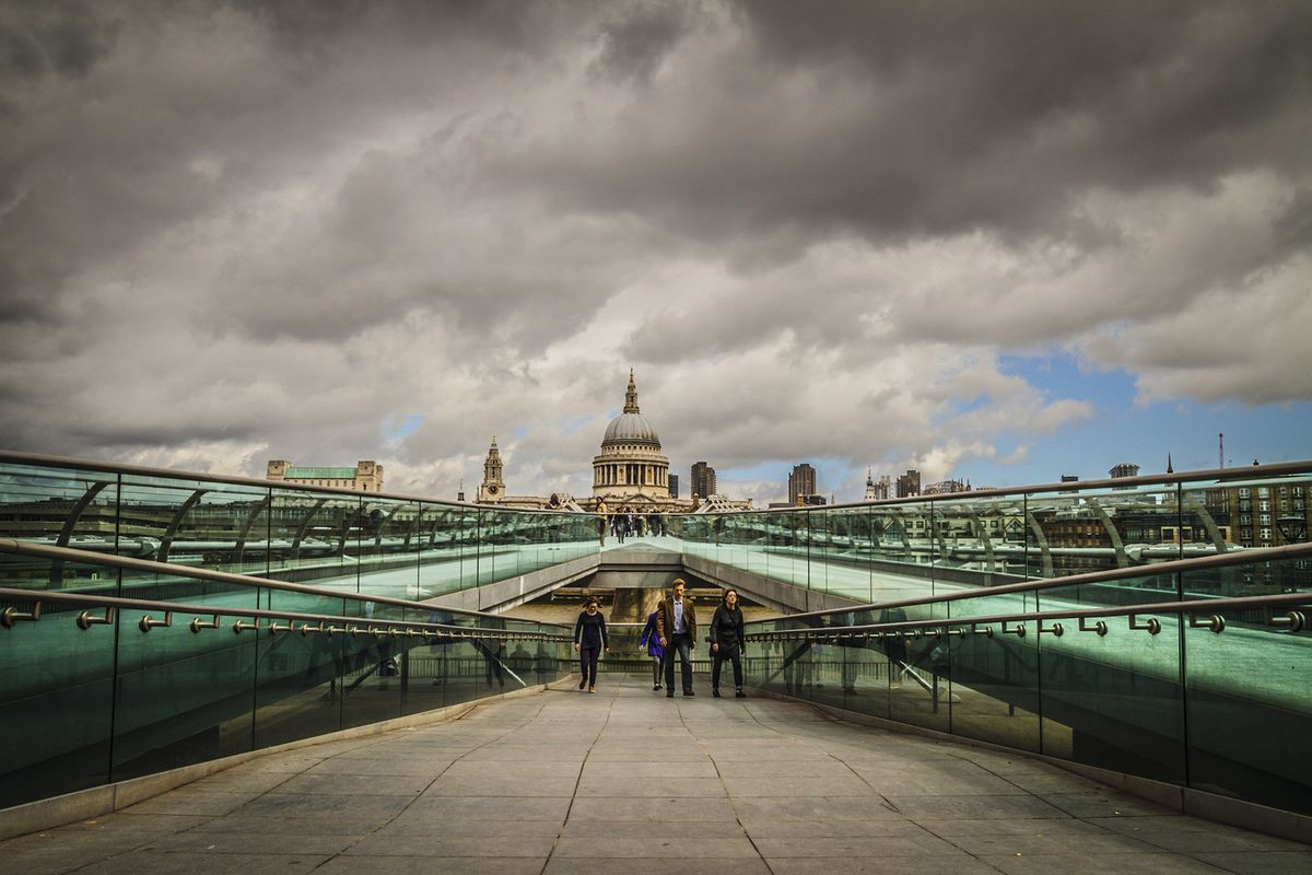 Become a city slicker and take fantastic urban building shots | Digital ...