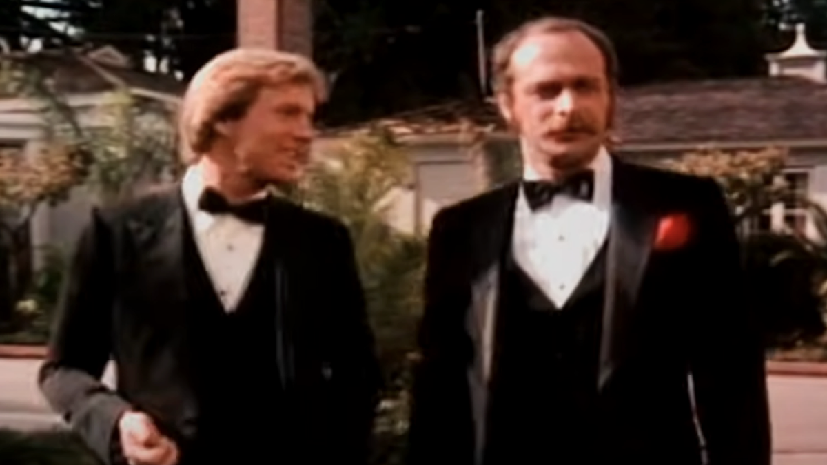 32 TV Shows That Started With Completely Different Theme Songs Than The ...