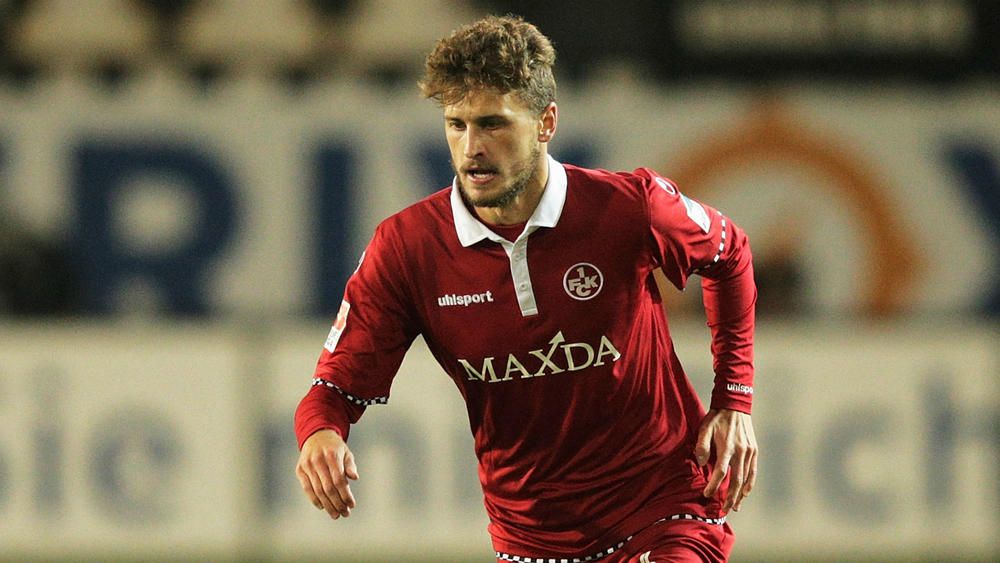 Leeds complete signing of Poland midfielder Mateusz Klich | FourFourTwo
