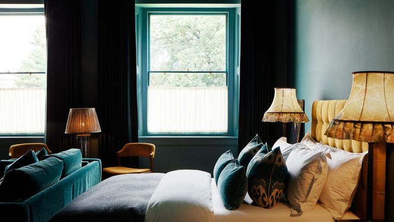 Why color capping is the chic new paint technique to try | Homes and ...