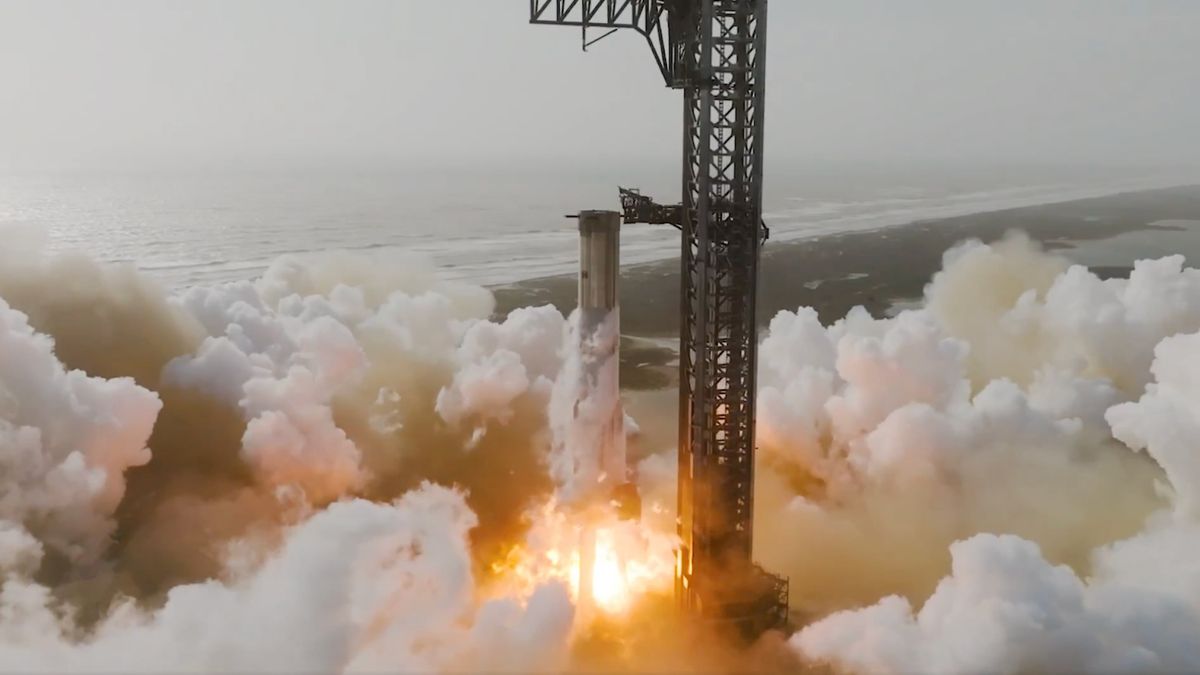 SpaceX fires up used Super Heavy booster ahead of 9th Starship test ...