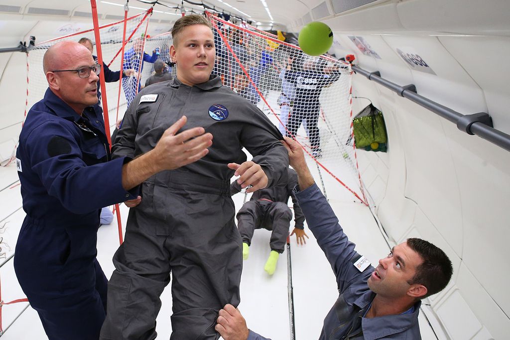 In Photos: Zero-G Flight Grants Weightless Wishes for Kids | Space
