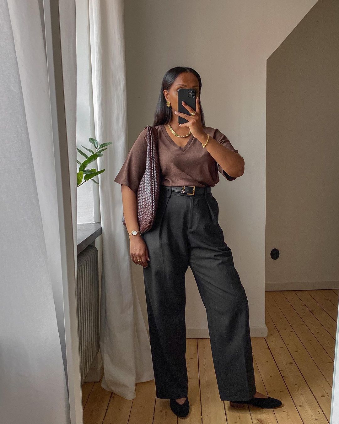 6 Black Wide-Leg Trouser Outfits I'll Wear Nonstop This Autumn | Who ...