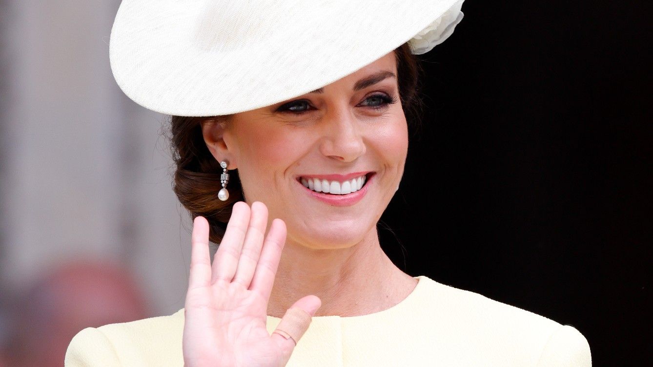 When Princess Kate Makes Her Return to Royal Duty, She’ll \201cCome ...