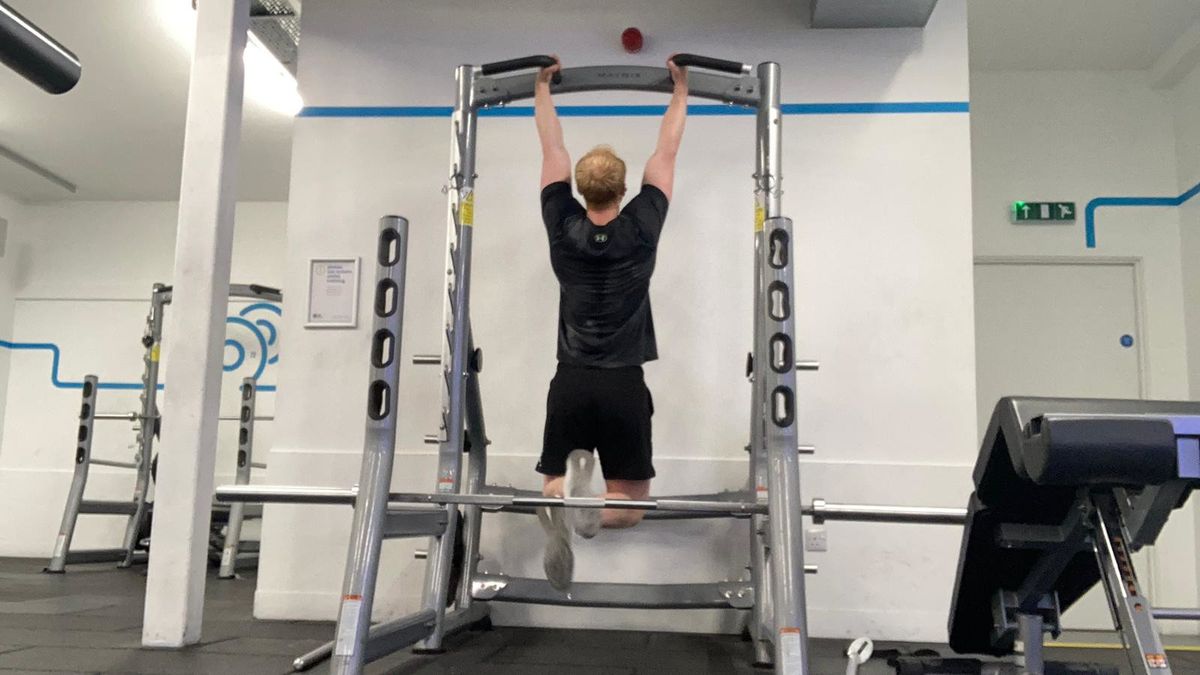 I Tried Arnold Schwarzenegger’s Two-Hour Chest And Back Workout And It ...