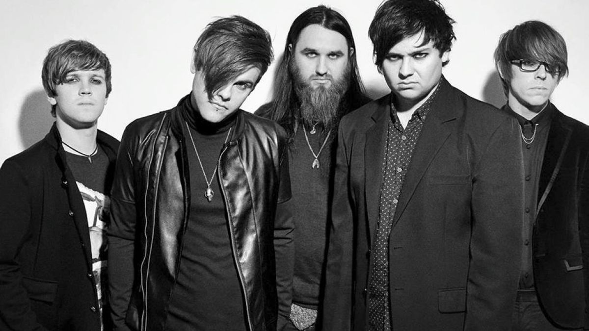 Fearless Vampire Killers stream Braindead | Louder