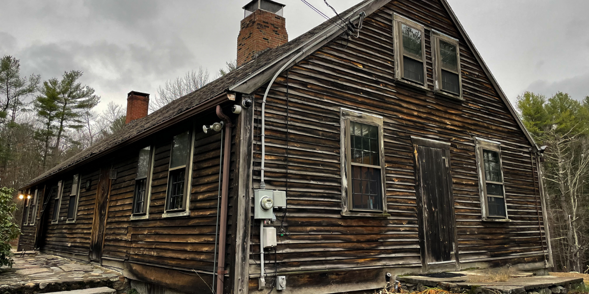 A Documentary Crew Stayed In The Conjuring House For Two Weeks, And ...