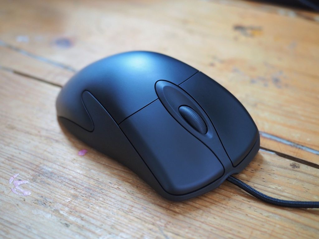 Microsoft Pro IntelliMouse review: The best wired mouse you can buy for ...