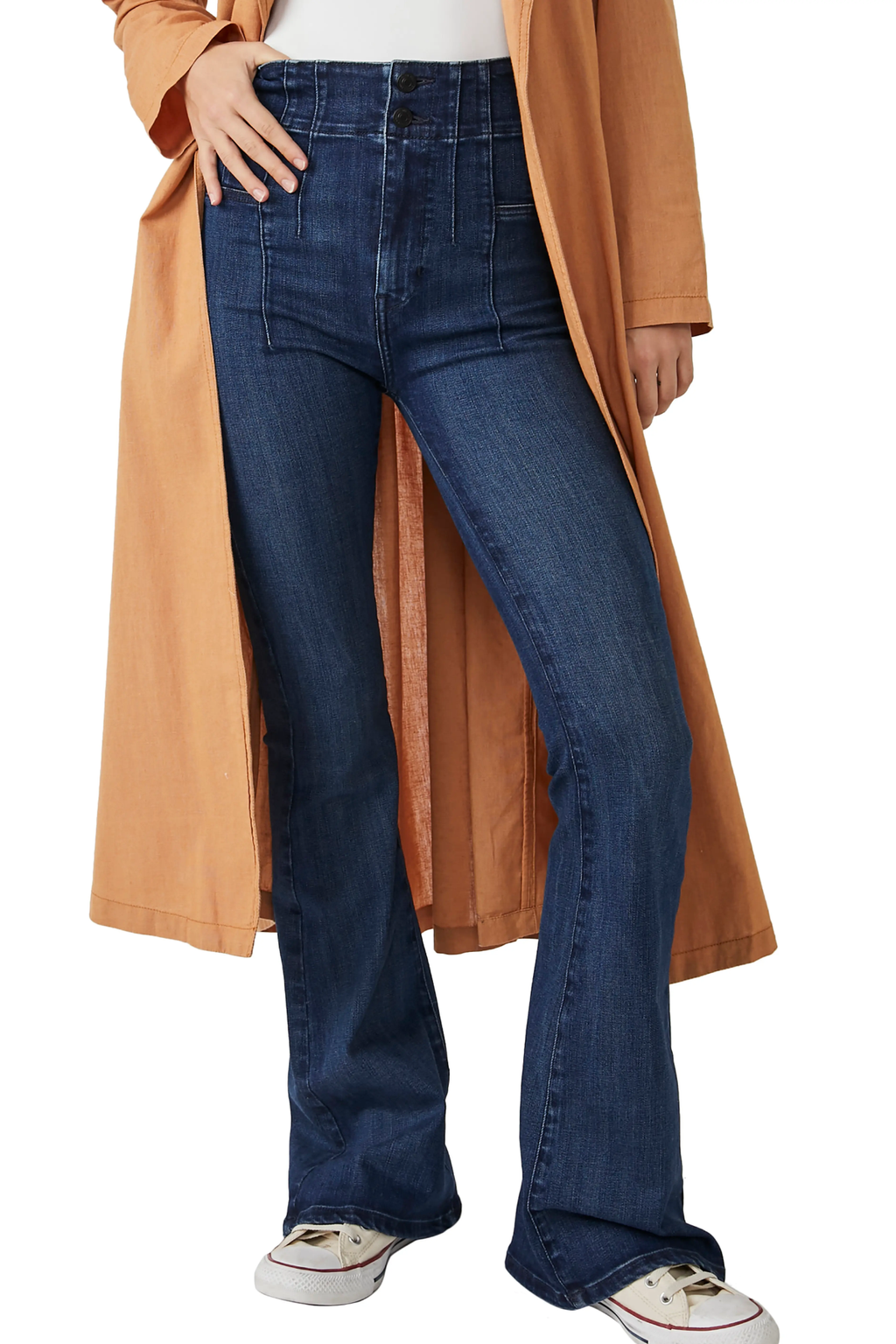 Jennifer Lopez Reunites With Ben Affleck in a Revenge Crop Top and Her ...