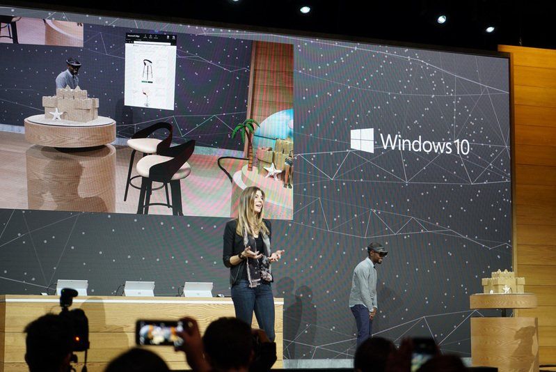 3D in Edge on HoloLens can bring digital objects to life in the space ...