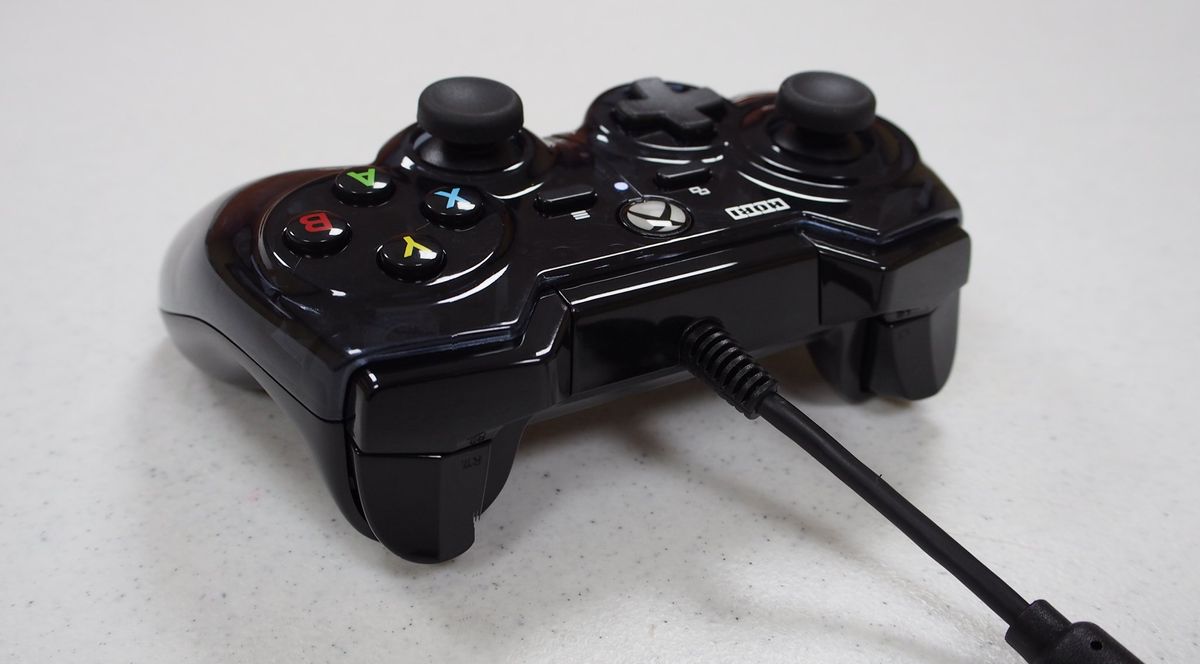 Hori Pad Pro review: An Elite-style controller for Xbox One and PC at a ...