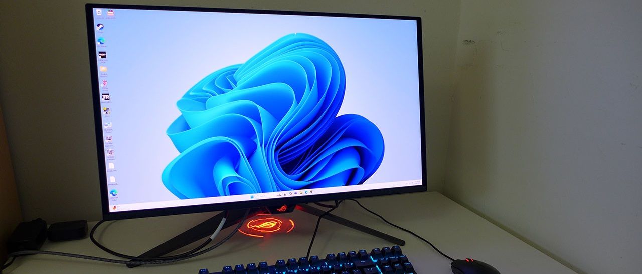 Asus ROG Swift PG27UCDM 4K 240 Hz QD-OLED gaming monitor review: High ...