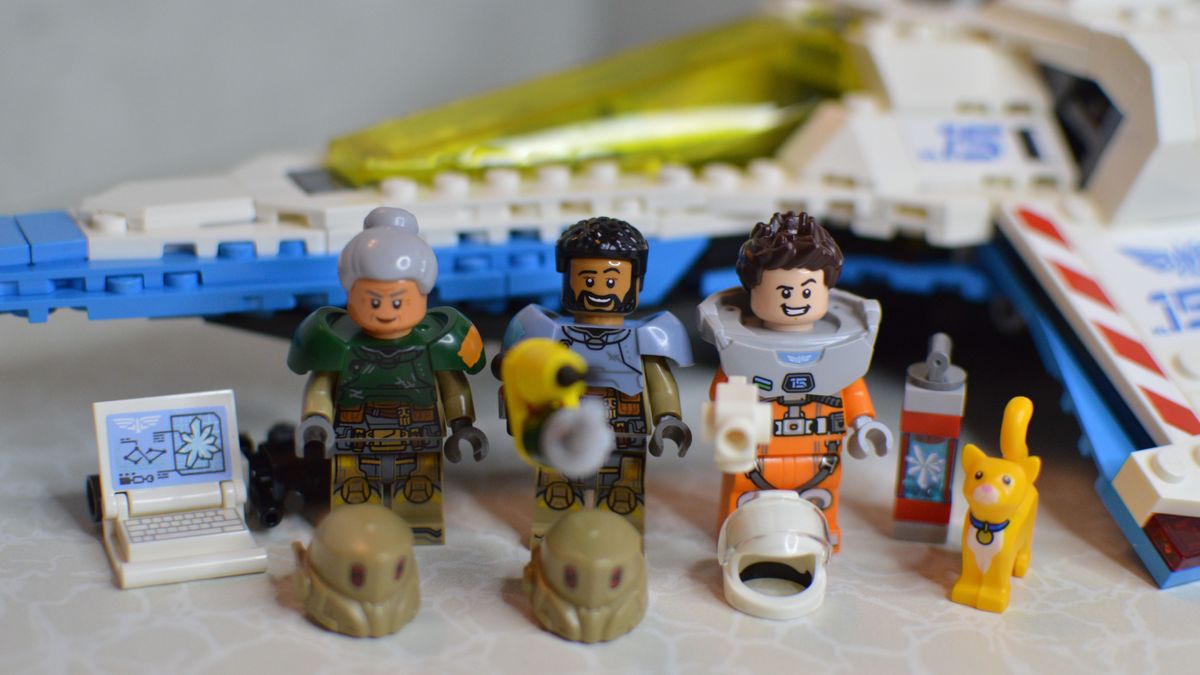 Lego Disney Lightyear XL-15 Spaceship review | Space