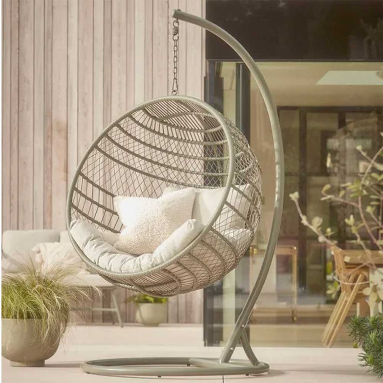 7 ways to create a Mediterranean paradise in your garden | Woman & Home