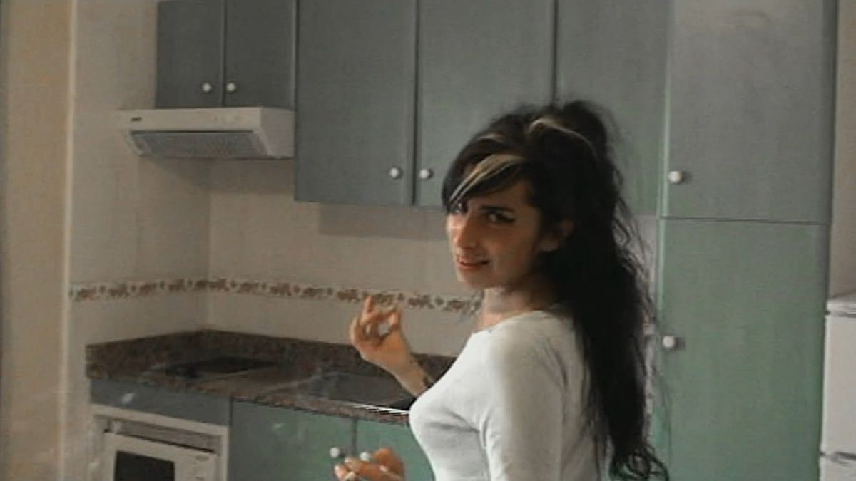 After Rewatching A24's 2015 Amy Winehouse Documentary, Here Are 6 ...