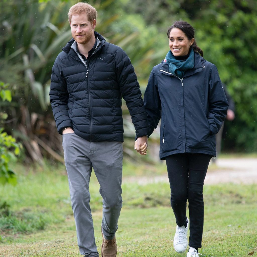 Bus Tour Set to Take Passengers Within Feet of Prince Harry and Meghan ...