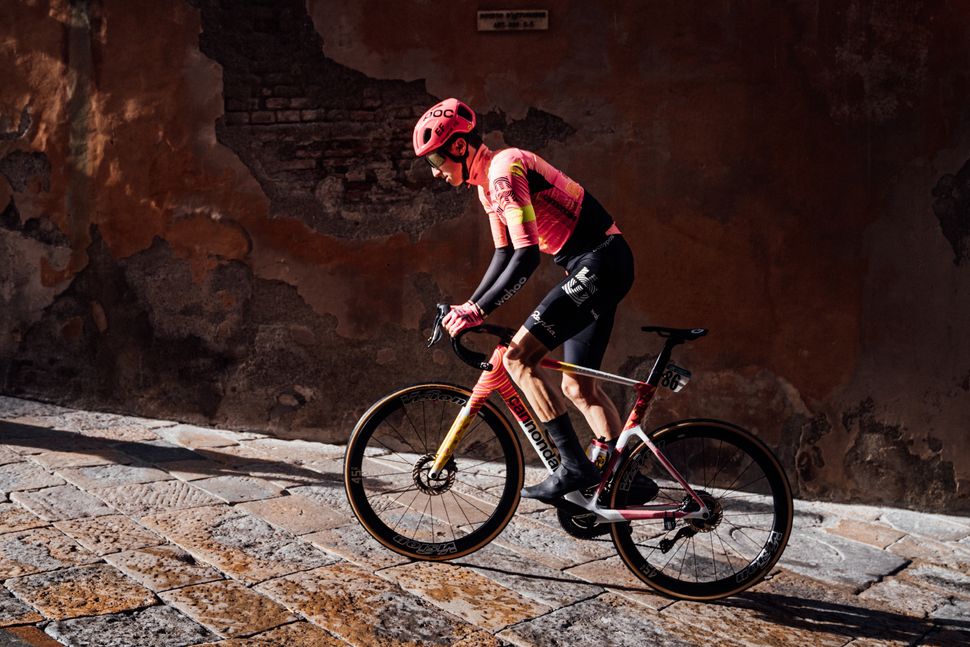 ‘Race like my family's life depends on it’ - Neilson Powless hunts Tour ...