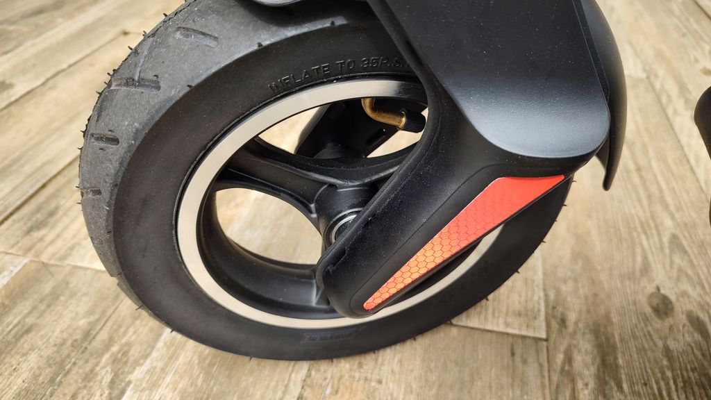Sharp KS4 e-scooter review: Bye-bye, range anxiety! | T3