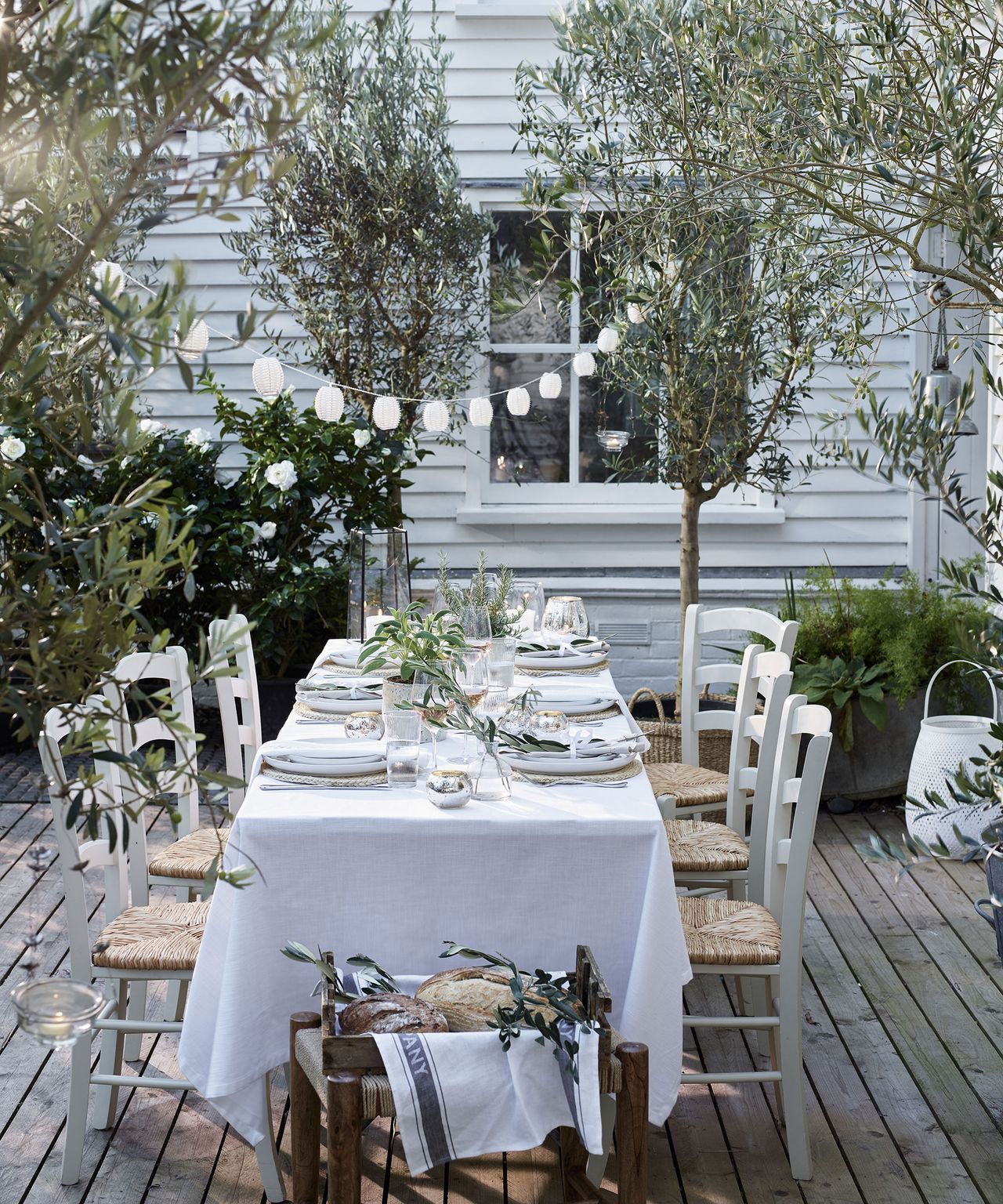 Outdoor dining ideas: 21 ways to enjoy al fresco feasting | Country