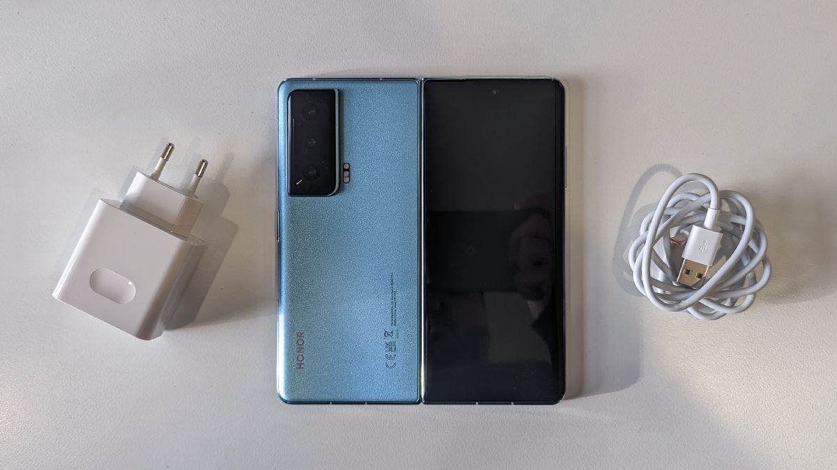 Hands on: Honor Magic Vs review – affordable foldable king in the ...