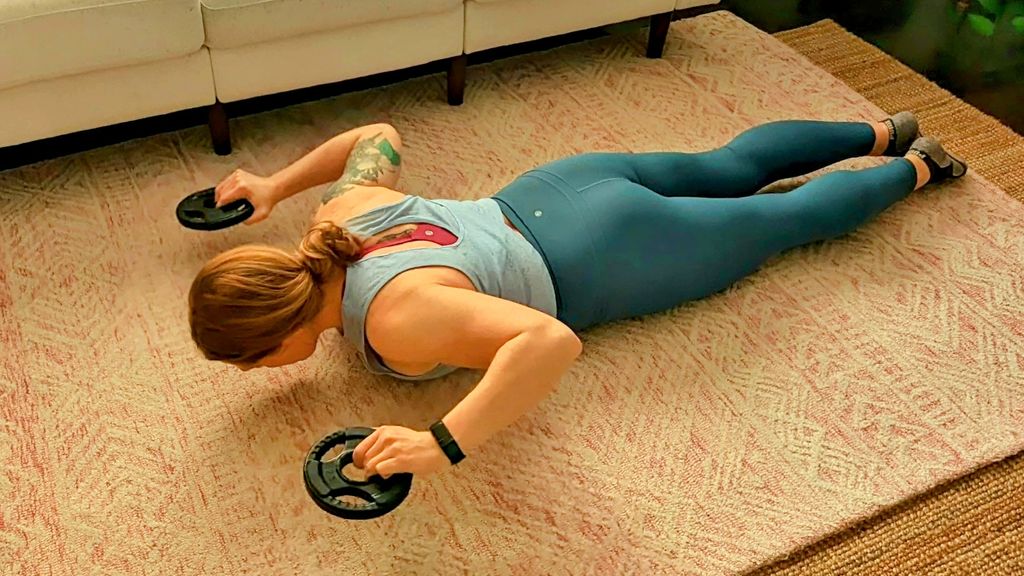 Seven active recovery day workout exercises, according to a personal ...