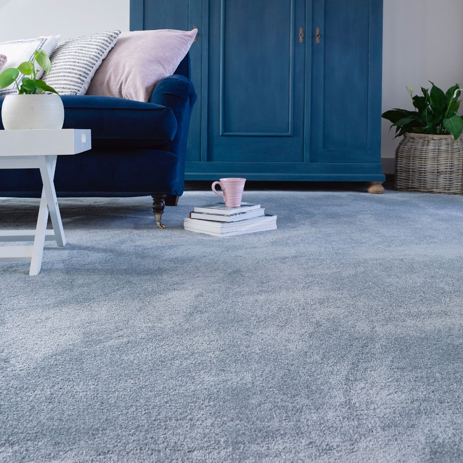 What's the best carpet colour for a living room? | Ideal Home
